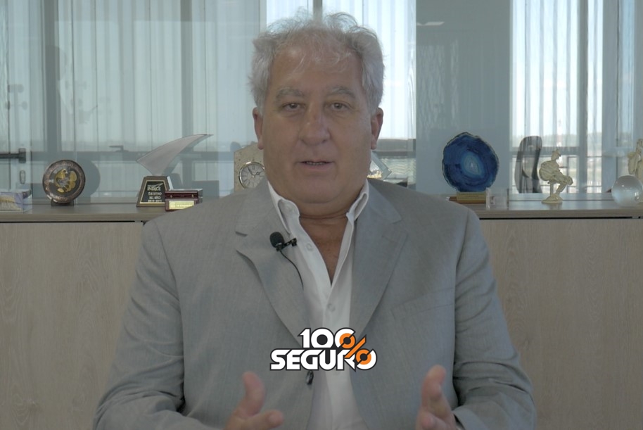 Alberto Grimaldi desde el nuevo edificio de La Segunda - 100% SEGURO