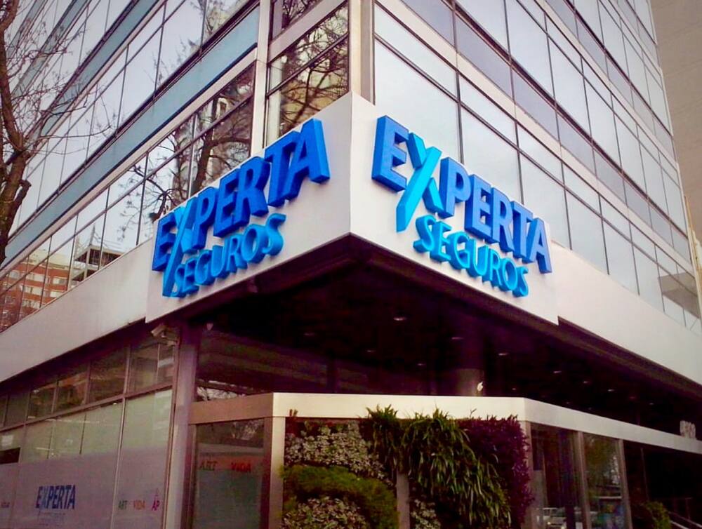 Aprueban fusión por absorción y cambio de denominación de Experta ...